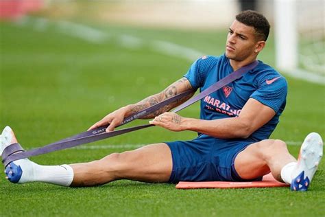 Pin de Hotdamn em Salvamentos rápidos Esportes Jogadores do brasil