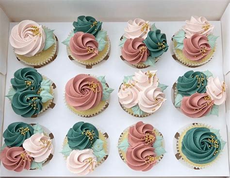 Pin By Aysanmis On Cupcakes Rose Cupcakes Pink Wedding Cupcakes
