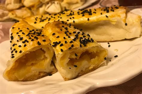 Patatesli Börek Tarifi Nasıl Yapılır Yemek Yemek