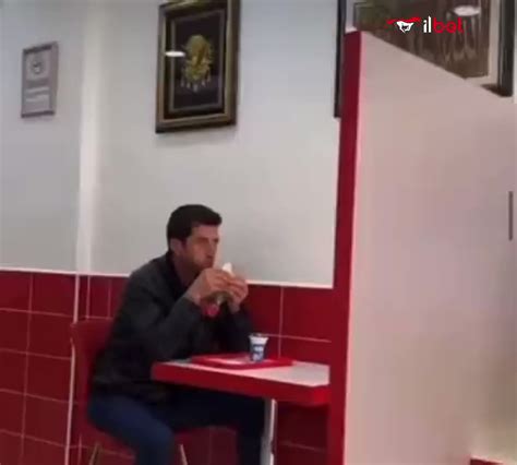 No Context Amcı on Twitter RT ilbetresmii arkasında müller