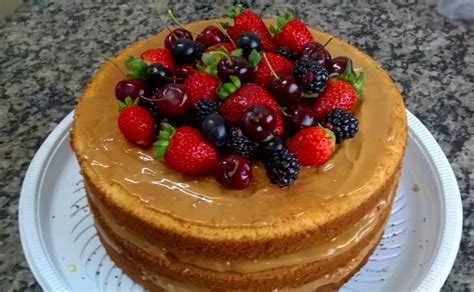 Mil Delícias na Cozinha NAKED CAKE RECHEIO DOCE DE LEITE E FRUTAS