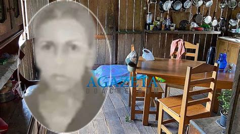 Homem que matou esposa a facadas é condenado a 22 anos de prisão e