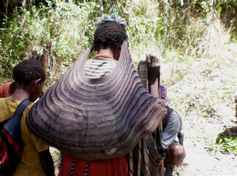 Noken Tas Cantik Khas Papua Yang Ternyata Sudah Diakui UNESCO