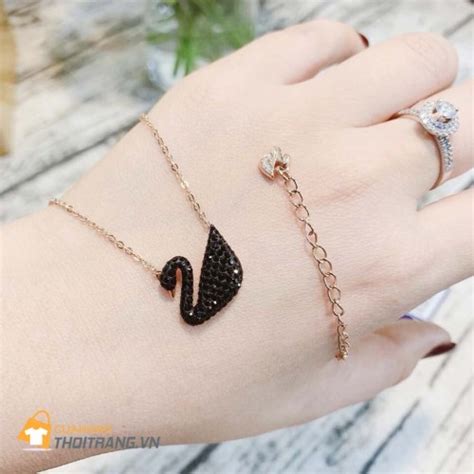 Vòng cổ Swarovski thiên nga đá đen