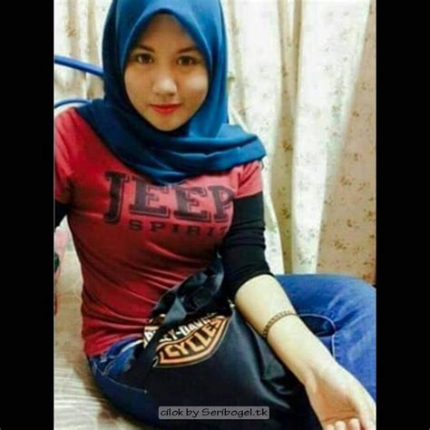 Jilboobs Melayu Tetek 130 Jilboobs Awek Bertudung Baju Ketat Tetek Terjojol