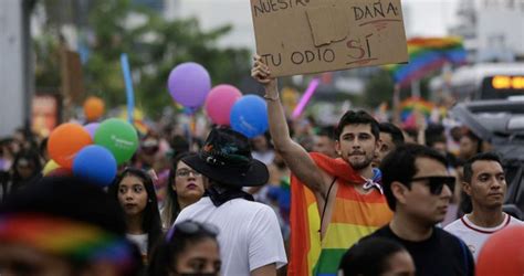 Discursos de odio en redes contra colectivo LGBT en México crecen 40