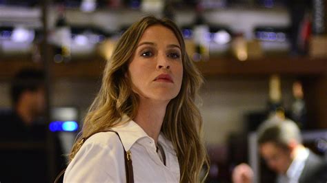 Vivendo Em Portugal Luana Piovani Compartilha Sua Nova Moradia E Chama