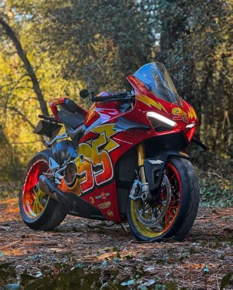 Pin by M3G4TOMPOX on Guardado rápido Sport bikes Pretty bike