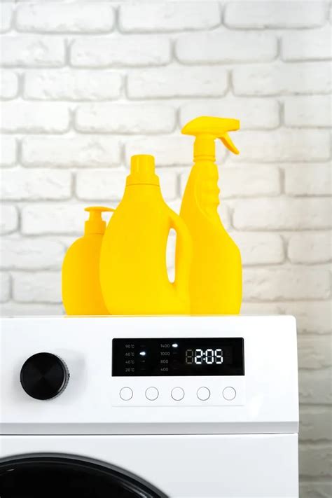 Comment nettoyer la machine à laver avec des produits DIY