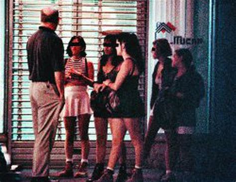 Redes reclutan niñas como esclavas sexuales La Nación