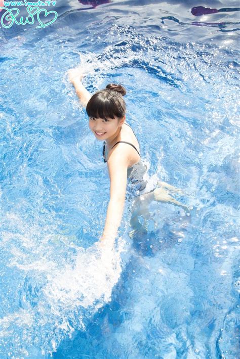 黒宮れいむちむち食い込み競泳水着エロ画像②20枚