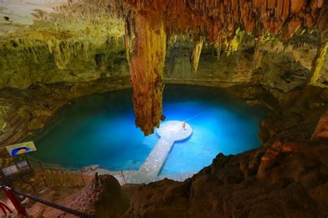 El cenote más famoso del mundo está en México y este es el precio para
