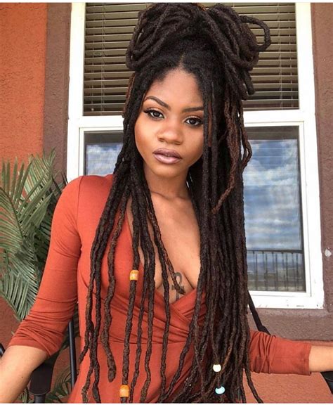 40 Fabulous Funky Ways To Pull Off Faux Locs Artofit
