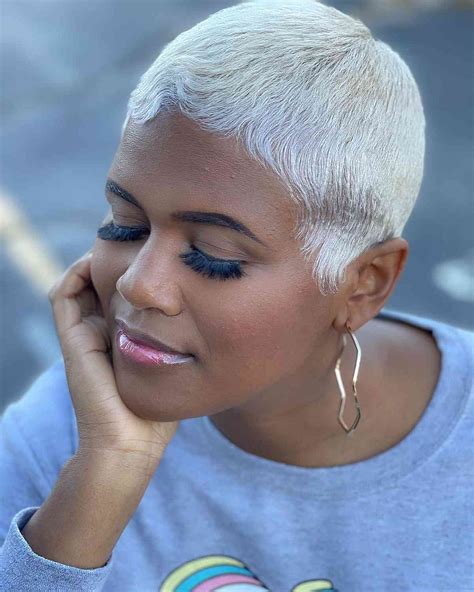 Prettiest Platinum Pixie Cuts For Cooler Blonde Crop