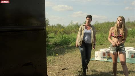 Ayla Kell Nua Em SnakeHead Swamp