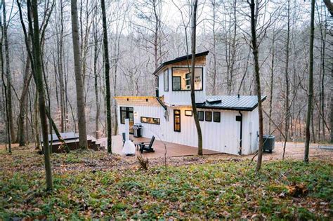 21 Stunning Homes Made Out Of Shipping Containers Loveinc