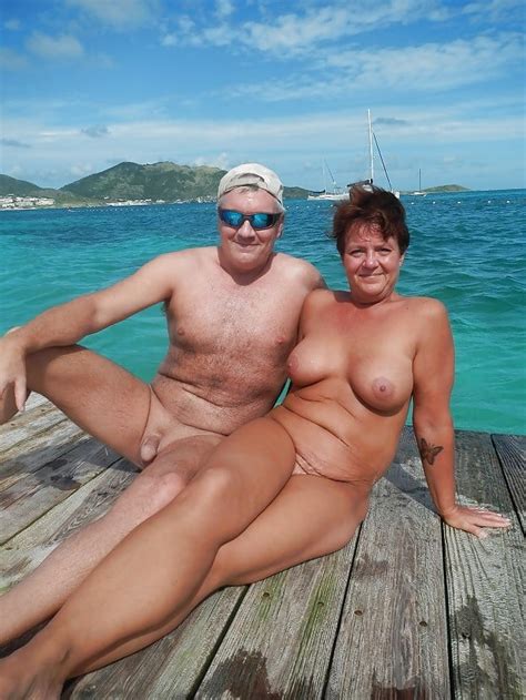 Chunky Mature Outdoor Naked Photo 17 28 X3vid