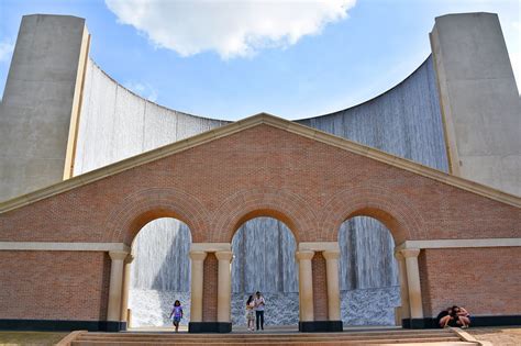 10 Most Instagrammable Places In Houston Where To Take Stunning