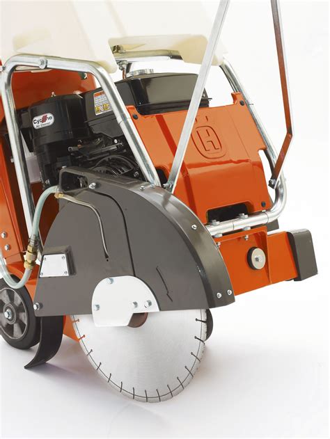 Řezač spár HUSQVARNA FS 413 HUSQVARNA