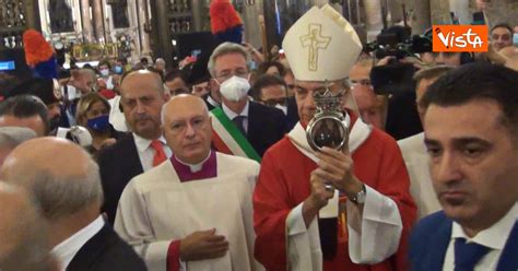San Gennaro il miracolo è avvenuto il sangue si è sciolto per la