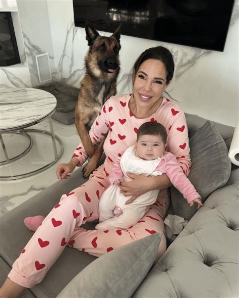 Un bébé maltraité une pédiatre menace Kim Glow Les Marseillais de