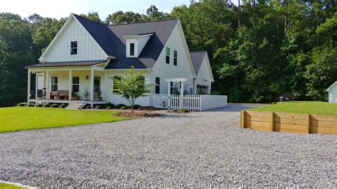 Wood Retaining Wall White Picket Fence Garden Gravel Drive White