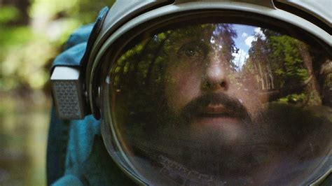 Adam Sandler Surge No Cartaz E Trailer De O Astronauta Novo Filme Da