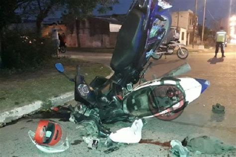 Impactante Choque Entre Dos Motos Deja Dos Heridos Graves Policiales