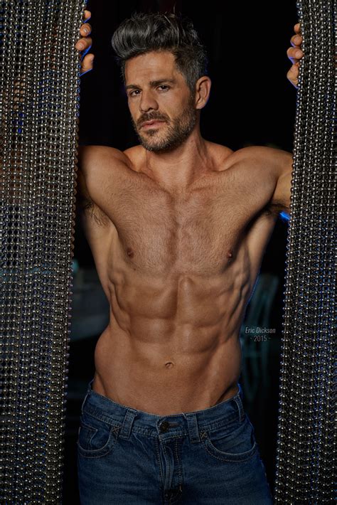 Eric Dickson Klear Formerly Twtrland Corps Masculin Homme Corps