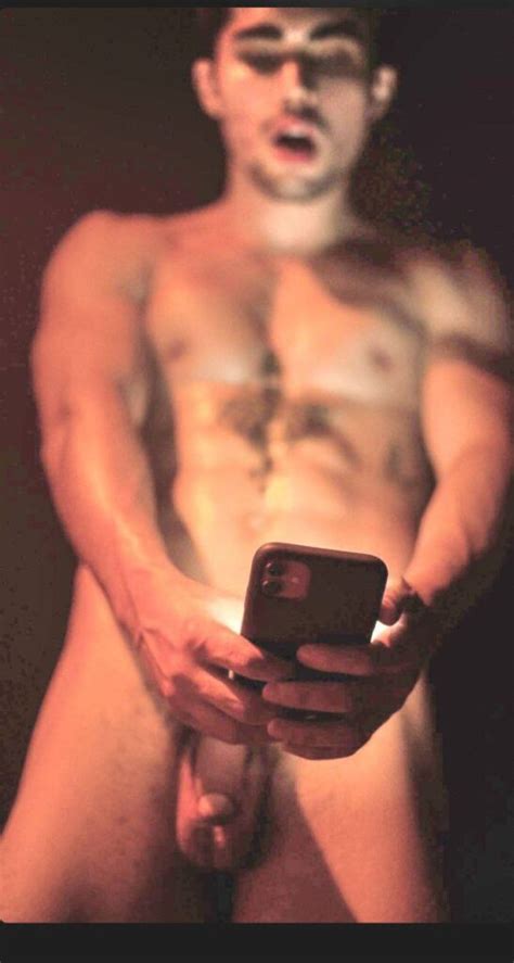 Ator Gui Vieira De A Fazenda Tem Foto Pelado E Mostrando A Pica