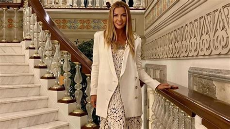 Ivana Sert güzellik sırrını açıkladı Bakın neler yapıyormuş