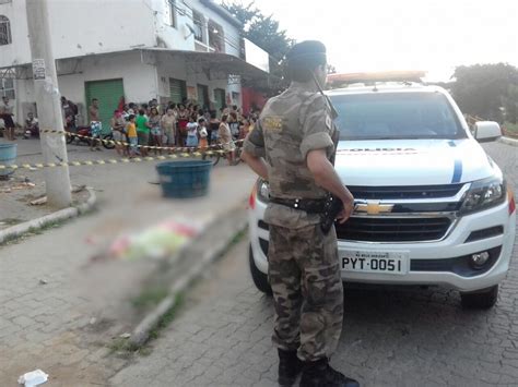 Jovem Morto A Tiros E Bandidos Fogem A P Em Governador Valadares