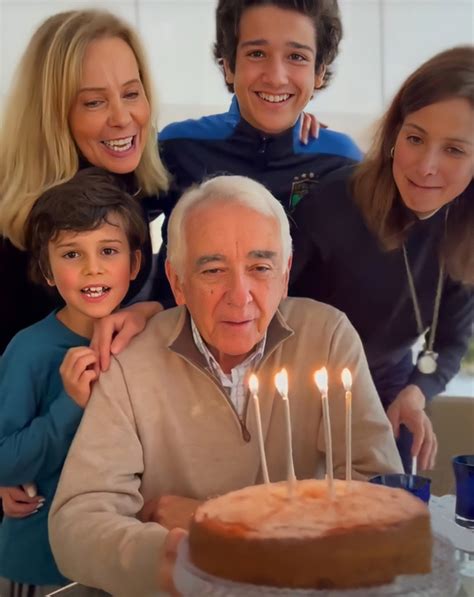 PantallaDeOro on Twitter Lo reconoces Hoy celebra sus 82 años este