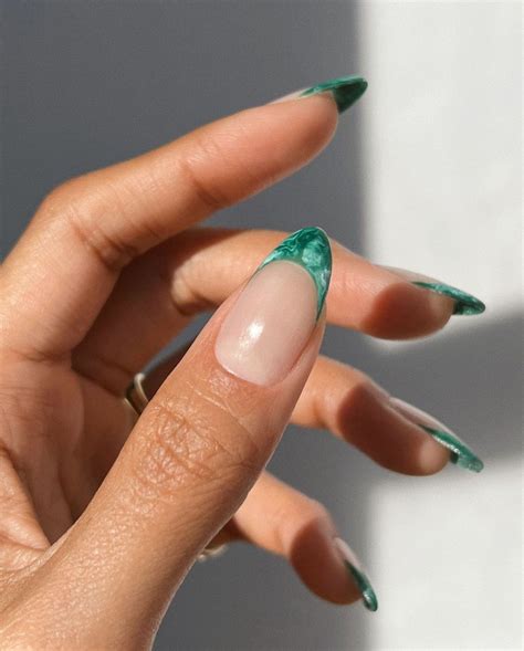 Get Trendy With Emerald Green Color Nails Stunning Designs To Try
