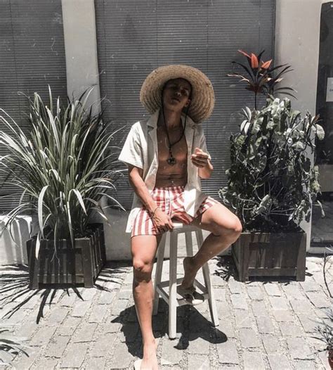 7 peças essenciais para se vestir bem no Verão 2018 2019 Mens fashion