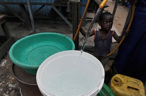 Acqua Potabile E Servizi Igienici Miliardi Di Persone Ne Sono Privi L