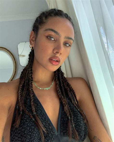 1523 Μου αρέσει 44 σχόλια Tamika Fawcett Tamikafawcett στο Instagram What Planet Am
