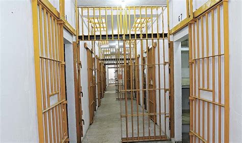 Detentos fogem de presídio de Marabá durante banho de sol Pará G1