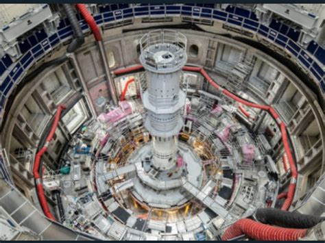 El mayor reactor de fusión nuclear del mundo está listo pero funciona