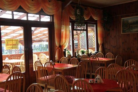 Restauracja Borowik Turawa Jezioro Turawskie Wypoczynek Wczasy