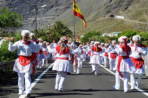 La Fiesta De San Juan En Las Puntas Marca El Inicio Del Verano En La