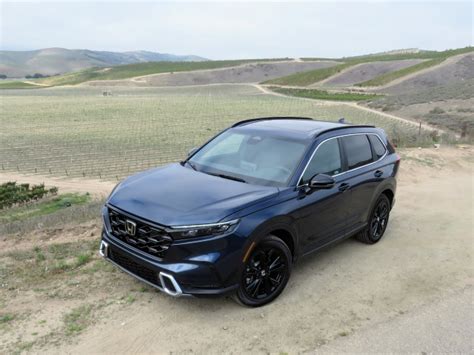 Review 2023 Honda CR V Hybrid Is Brands Best Gas Driven SUV WGN TV