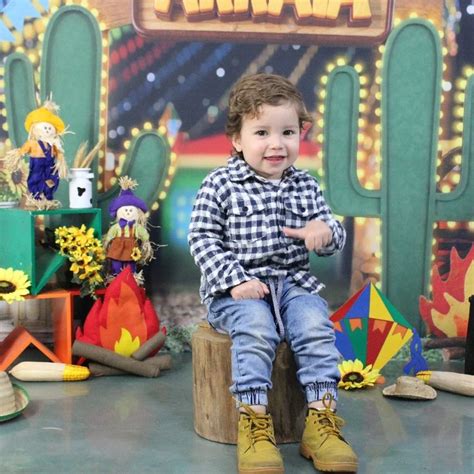 ENSAIO TEMÁTICO FESTA JUNINA O mês de junho chegou venha fazer parte