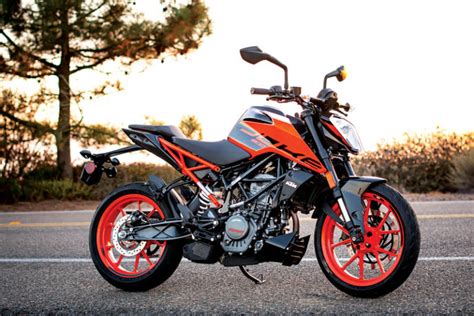 Ktm Duke First Ride Review Rider Magazine