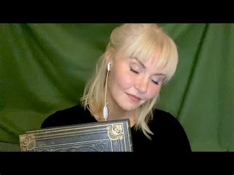 ASMR på SVENSKA Bläddrar i min anteckningsbok Läser lite för Dig