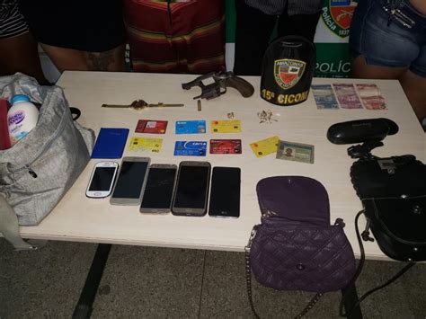 arma e carro roubado quadrilha é presa fazendo arrastões pela