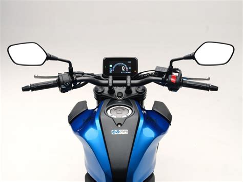 Chính thức naked bike phân khối nhỏ Honda CB125R 2024 có màn hình xịn