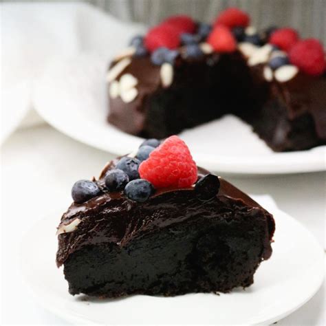 Flourless Chocolate Cake With Ganache And Berries Recipe Flourless