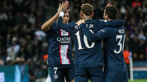 Psg Mbapp Messi Neymar Verratti S Enflamme Pour La Mnm