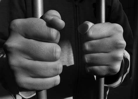 Pagar fiança não livra ninguém do crime Entenda Correio do Cidadão
